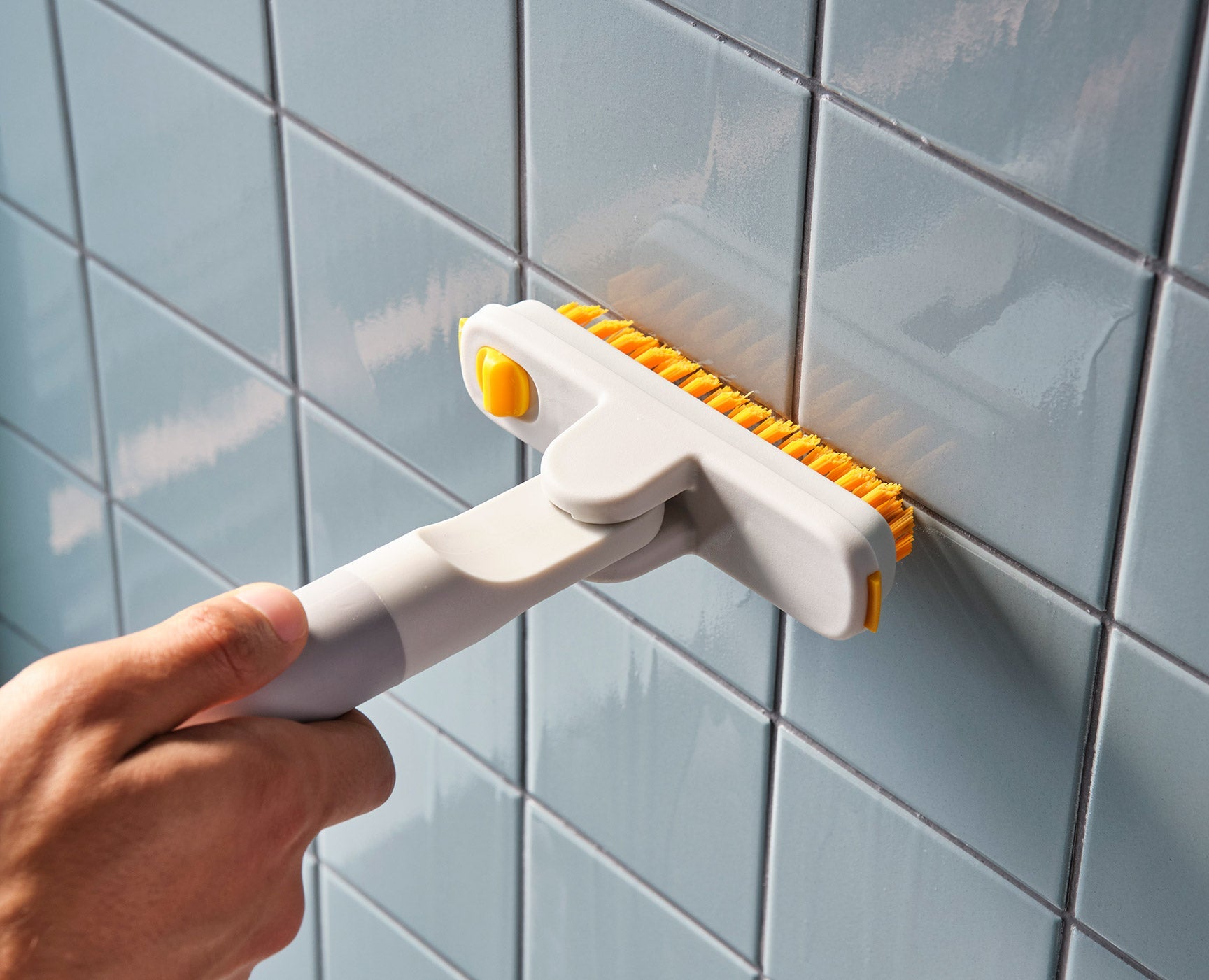 Tile Scrubber with Grout Brush CleanTech™ | Joseph Joseph AU
